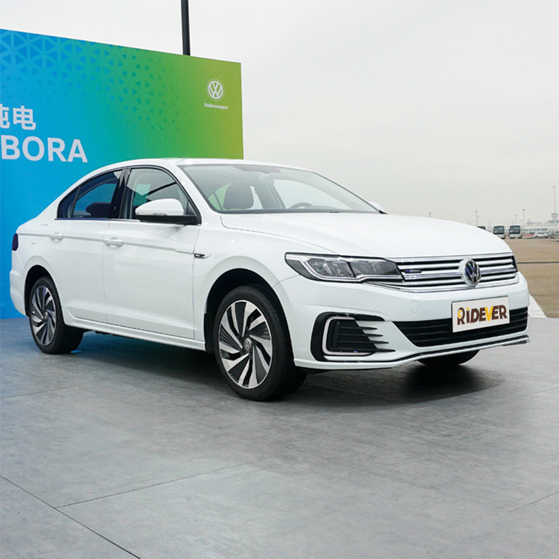 Volkswagen E-BORA 2021 по-прежнему